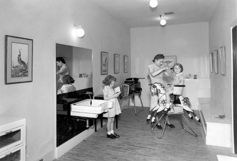 Beryl Riley 1920s to 30s (part 1) - John Lewis Partnership Memory Store